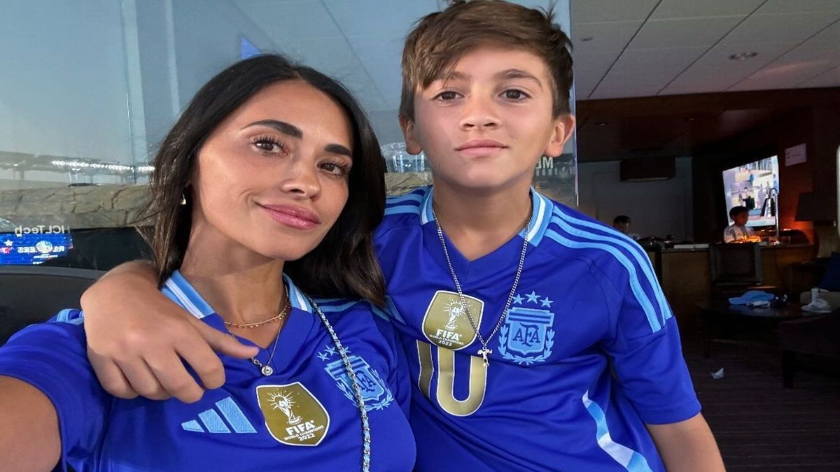 La tierna foto de Antonela Roccuzzo con Thiago Messi tras la victoria ...