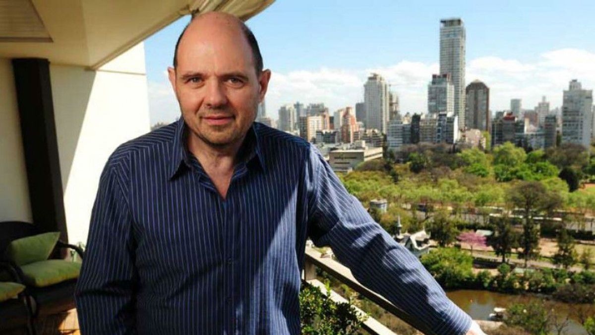 Carlos Rottemberg denunció un perfil falso de facebook y un celular que ...