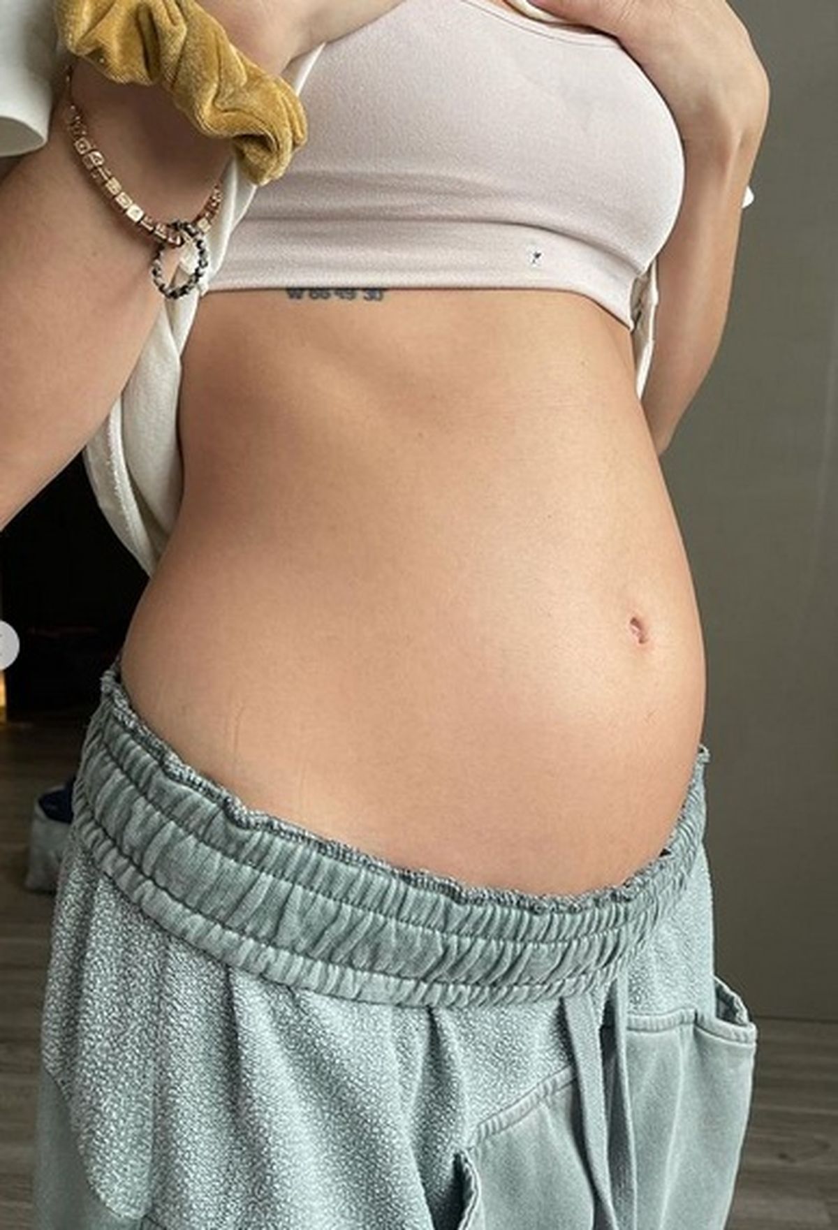 Evaluna mostró las primeras imágenes de su pancita