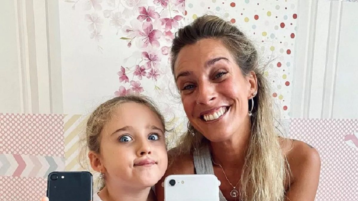 ¡Parece real! El impresionante muñeco que recibió Isabella, la hija de ... ¡Parece real! El impresionante muñeco que recibió Isabella, la hija de ...