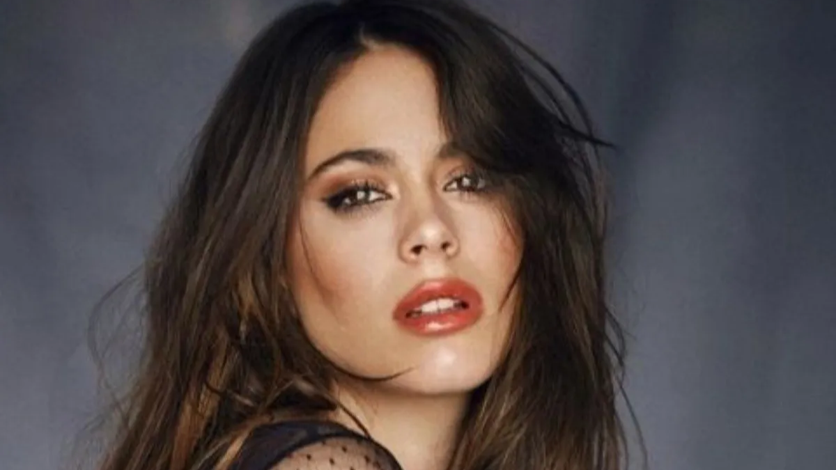 ¡Polémica! ¿Tini Stoessel se hizo los labios?