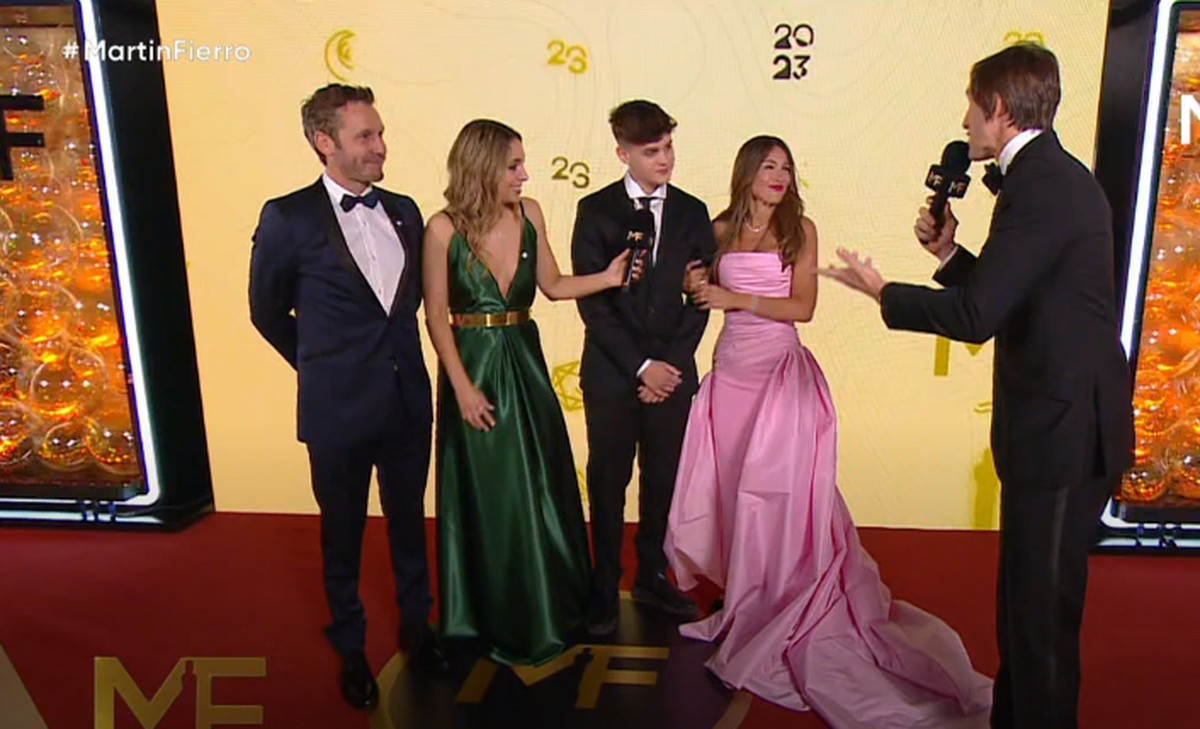 Premios Martín Fierro: Pampita y Benjamín Vicuña pasaron juntos por la ...