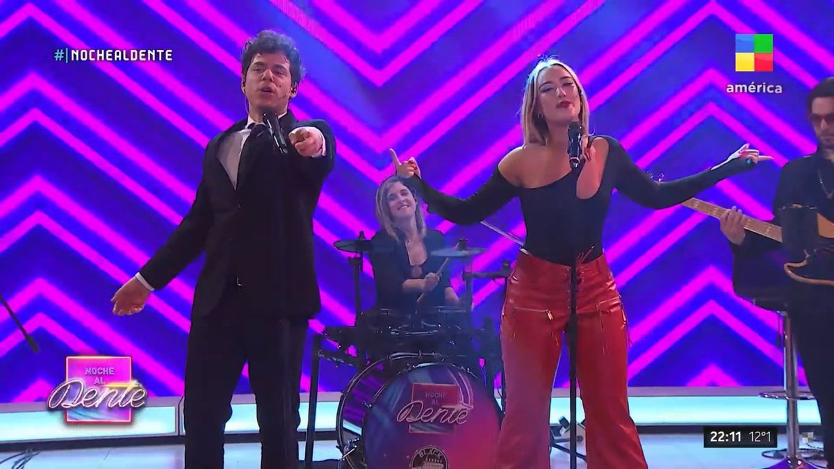 Rating de Noche al Dente con Flor Regidor cantando Con la Misma Moneda ... Rating de Noche al Dente con Flor Regidor cantando Con la Misma Moneda ...