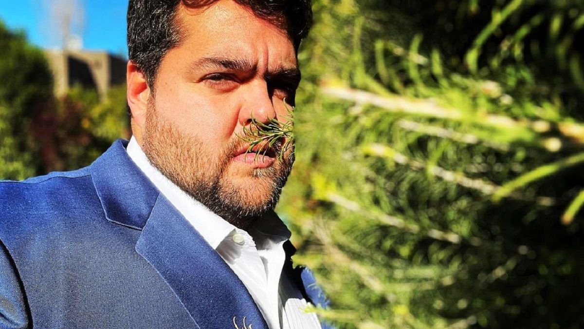 Darío Barassi ¿Qué títulos universitarios tiene?