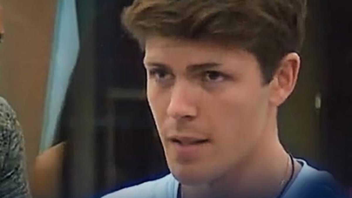 Gran Hermano: Marcos se sentó a relajarse en el sillón masajeador y ...