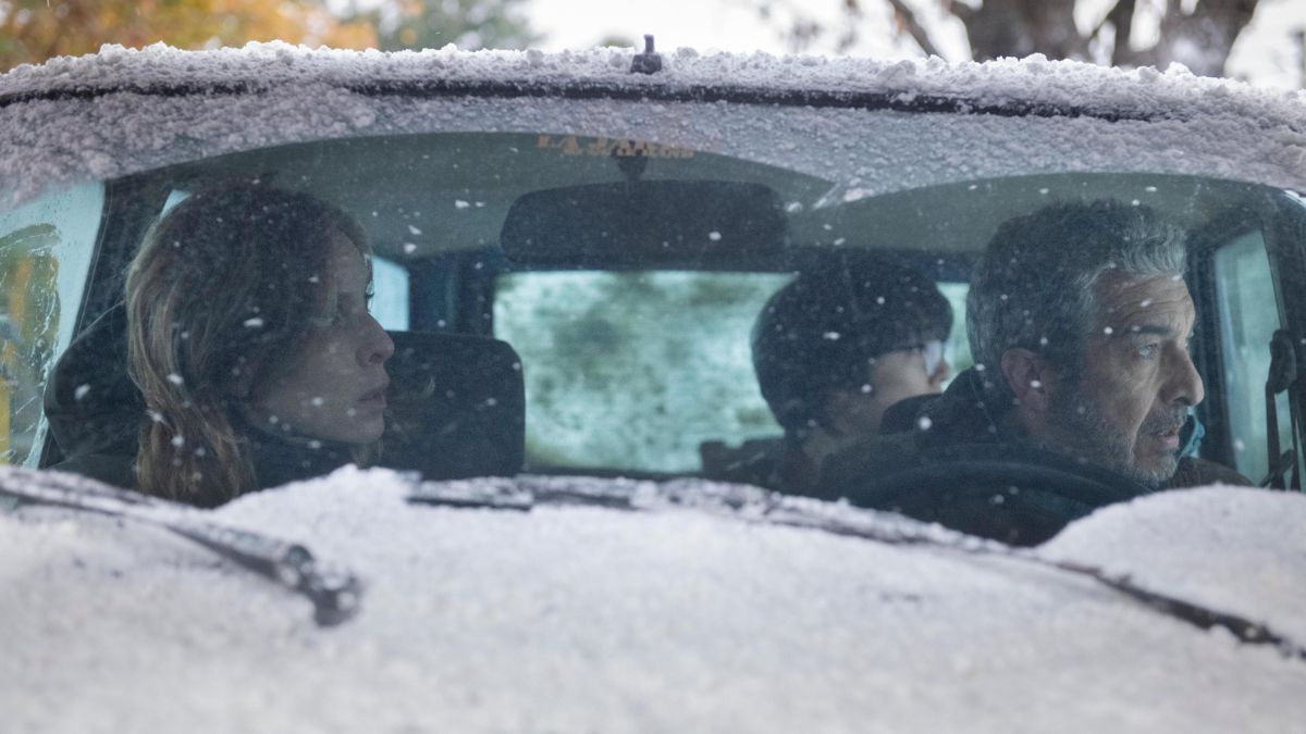 Póster y nuevas imágenes de la serie El Eternauta, original de Netflix