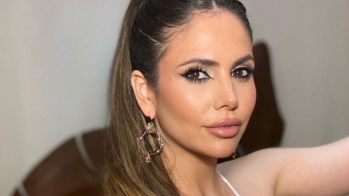 Desde el borde de la pileta Romina Uhrig paraliza las redes con un ...