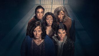 Piquito el personaje de “En el barro”, la serie de Netflix, con el que Juana Molina volvió a la ...