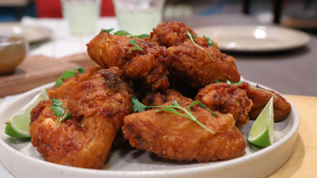 Receta de alitas de pollo fritas exquisitas en simples pasos