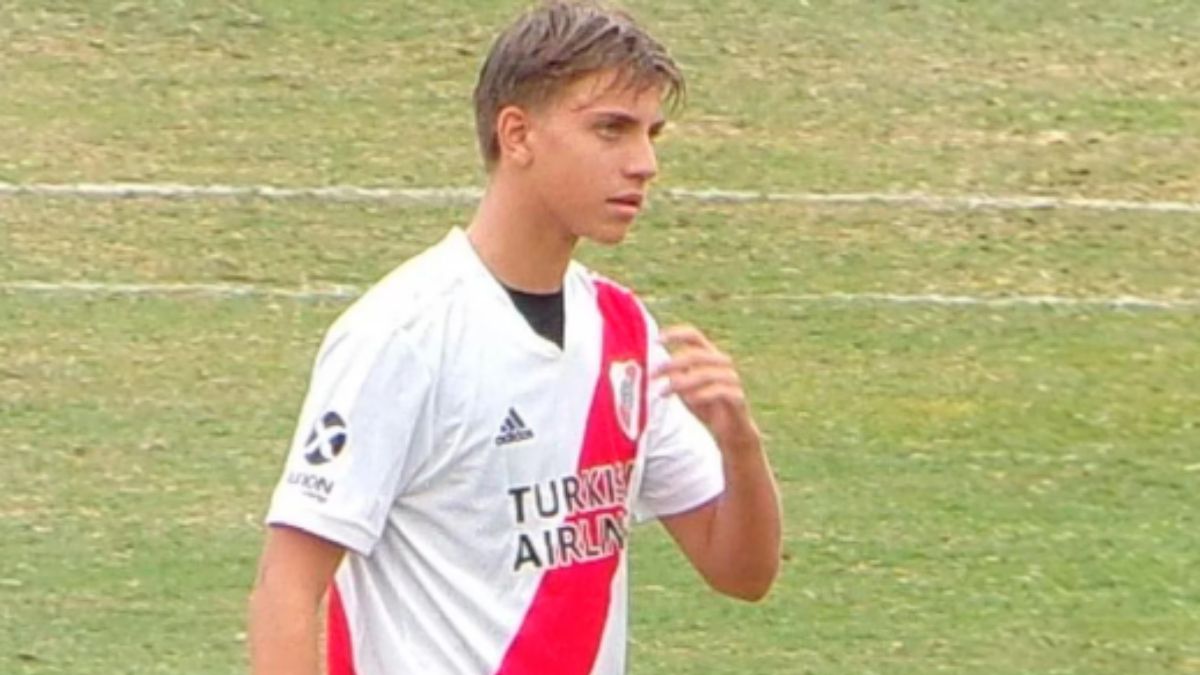 Así son los días de Valentino López, el hijo mayor de Wanda Nara, con ...